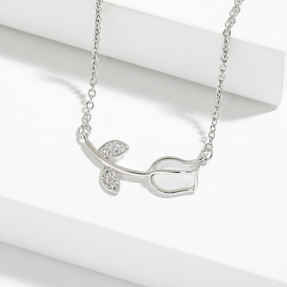 Collar de Tulipán Plateado - Melviz